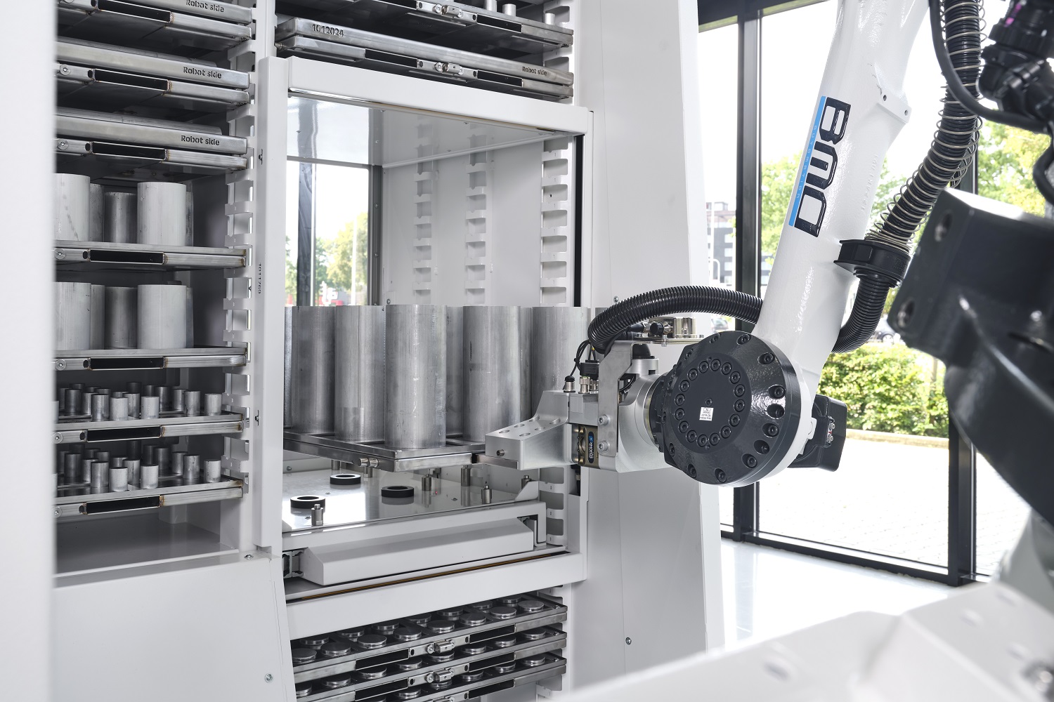 BMO OptiVice Self-adjusting Vice for Autonomous Machining - SPAENER