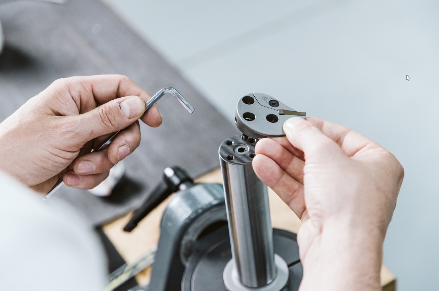 CERATIZIT Enhances Modular MaxiChange Exchangeable Head System with ...