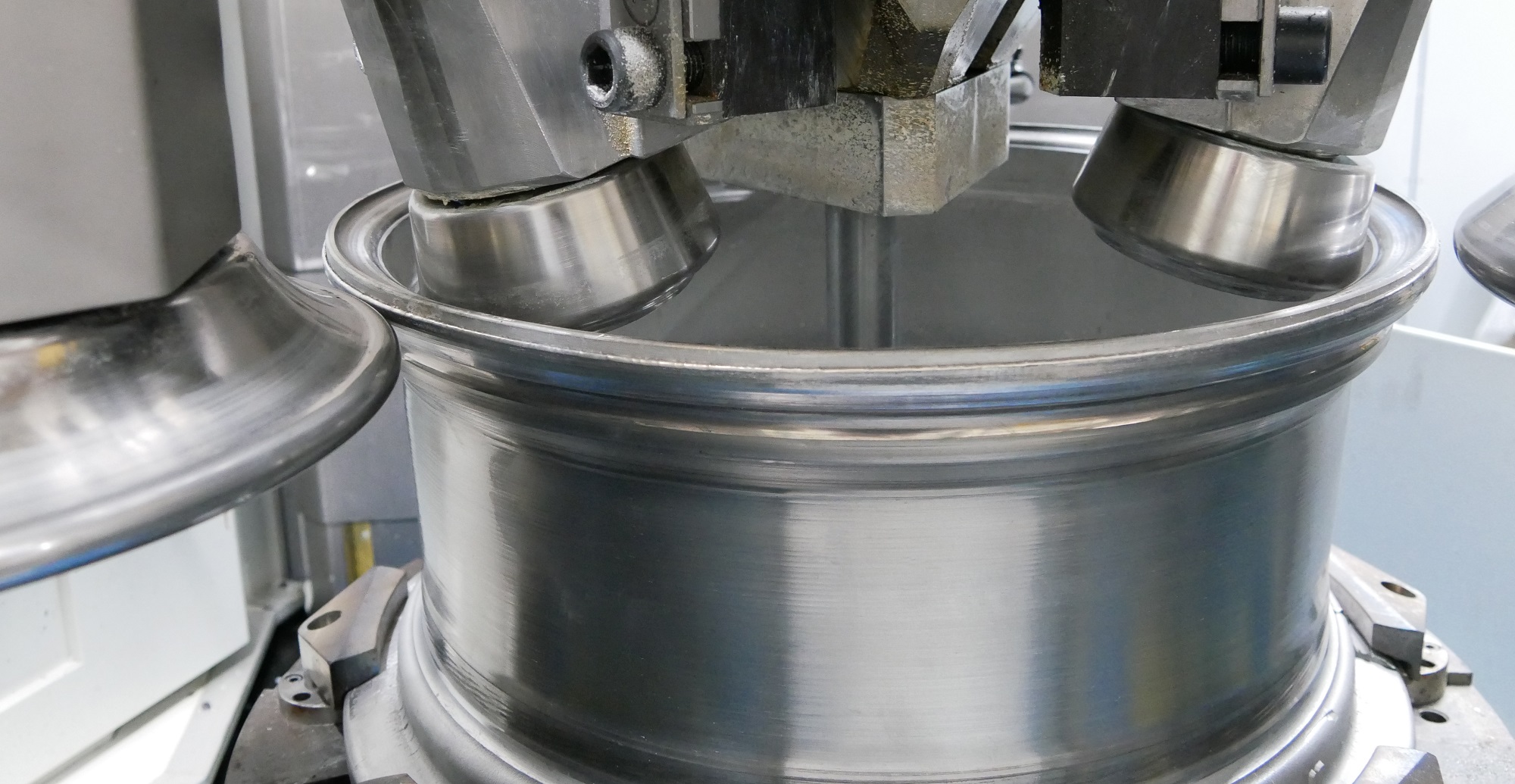 Patented process for rim fabrication opens up new possibilities for ...